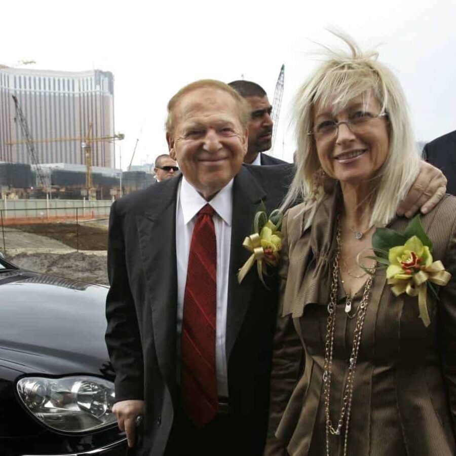 GOP megadonor Miriam Adelson is winning a medal. But are Republicans ...